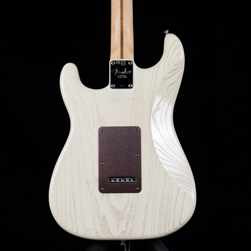 Fender FSR American Standard Rustic Ash Stratocaster in Olympic White ...