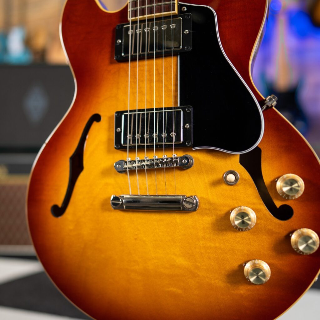 Gibson ES-339 in Light Caramel Burst - The Guitar Marketplace