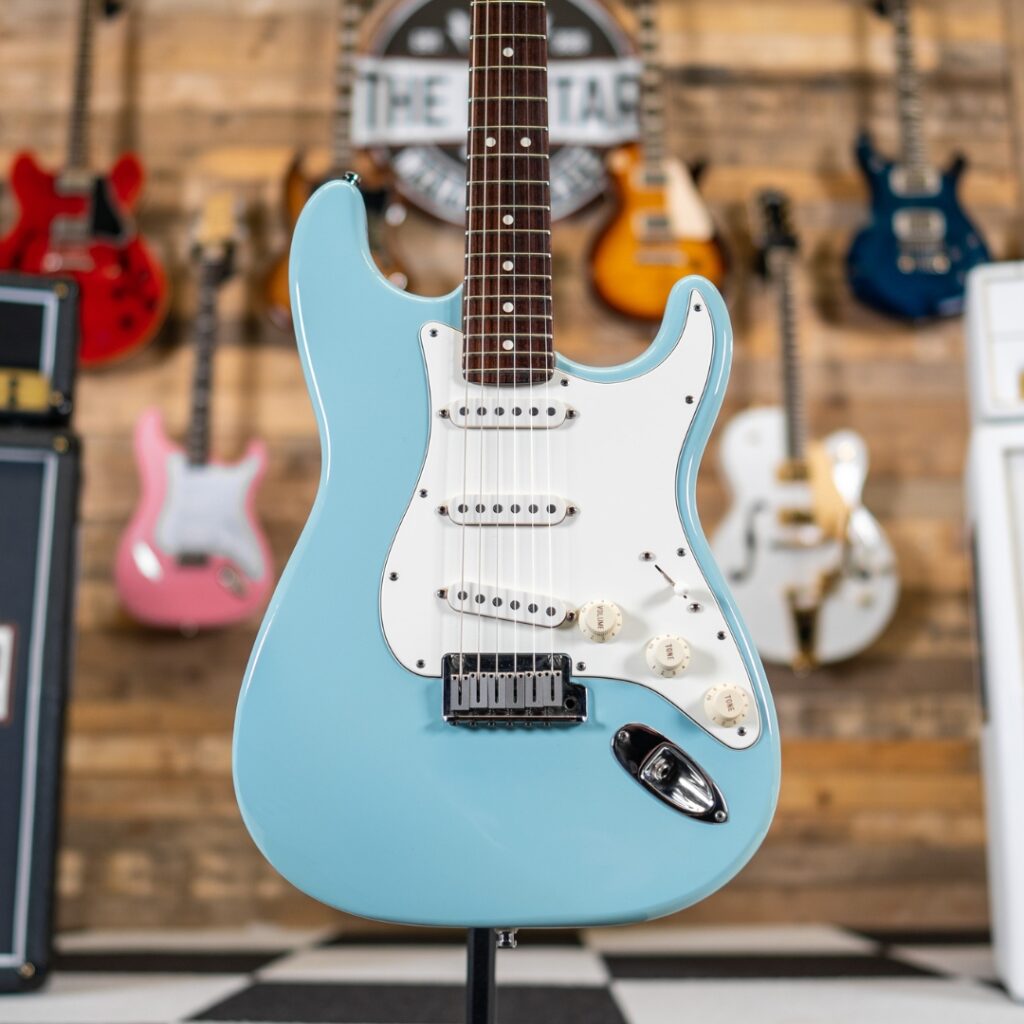 1999 Fender Special Edition American Standard Stratocaster in Daphne ...