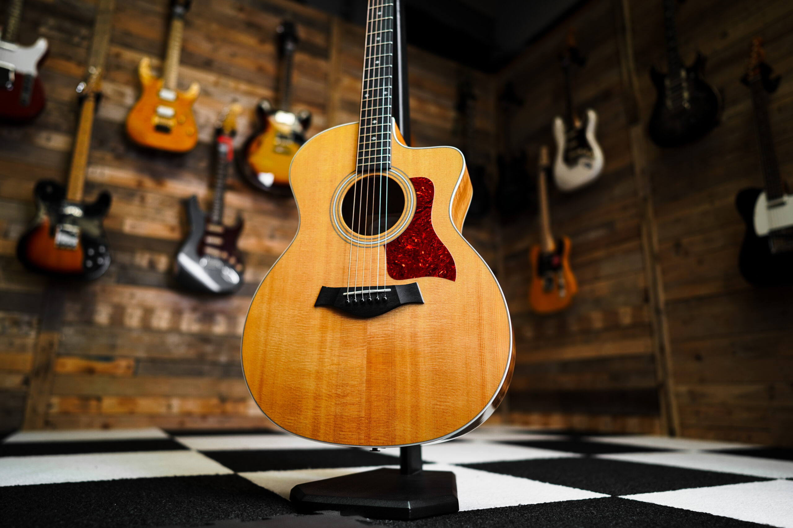 The Guitar Marketplace - Win Your Dream Guitar!