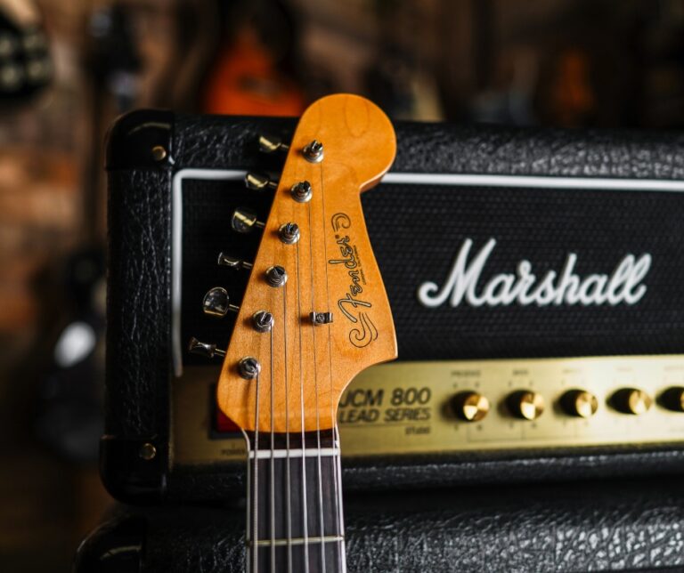 Fender Limited Edition Parallel Universe Jazz Telecaster in Dakota Red ...